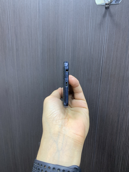 Samsung J4 + sotiladi Ideal holatda