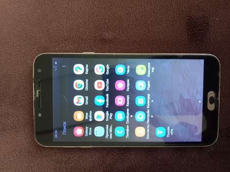 Samsung       J4
