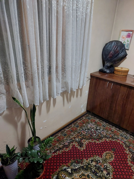 Зудлик б н сотилади бэрилади каракамиш 1/2 аринтир 233-мактаб