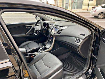 Hyundai Elantra 1 yildan 5 yilgacha bolib tolashga