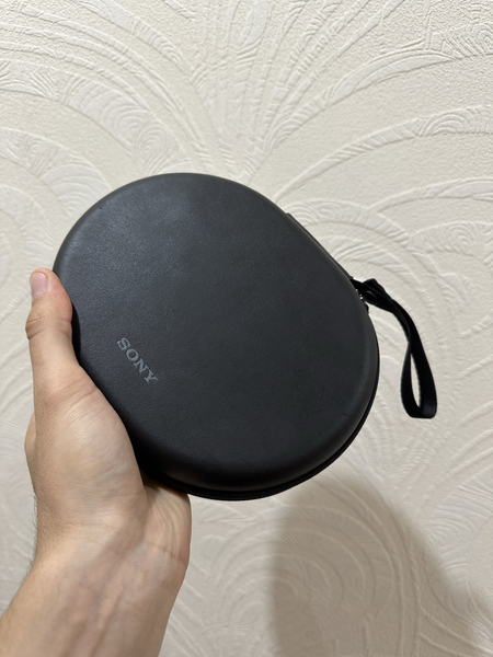 Наушник Sony WH-1000XM2 шумоподавлением