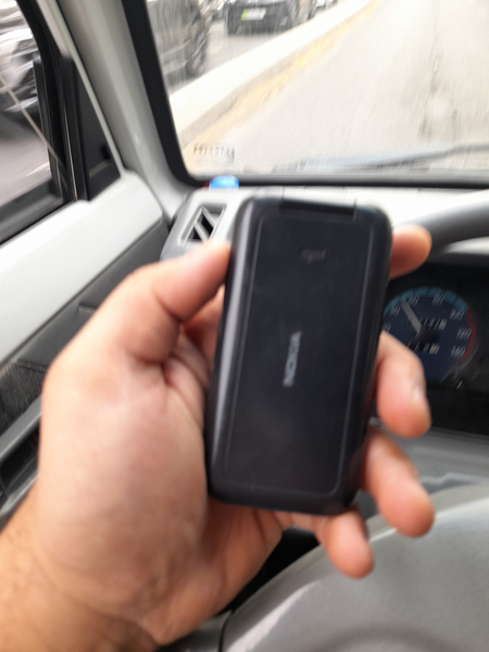 Nokia arginali sotladi srochni