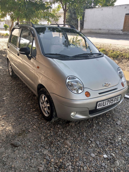 Matiz sotiladi xolati yaxshi 3 200$ deyommiz kelishamiz