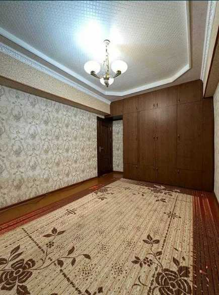 Максим Горький 3/8/9 площадь 72м2, возле метро