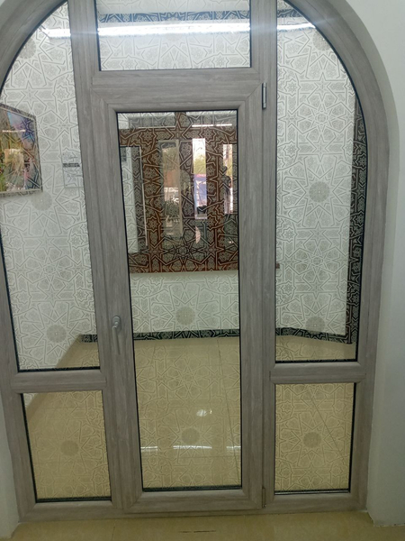 Sifatli va arzon akfa eshik romlar