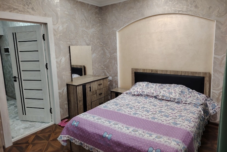 Yunusobod 6 kv 2 xonali kv oila yoki 4 ta student qzlaga beriladi