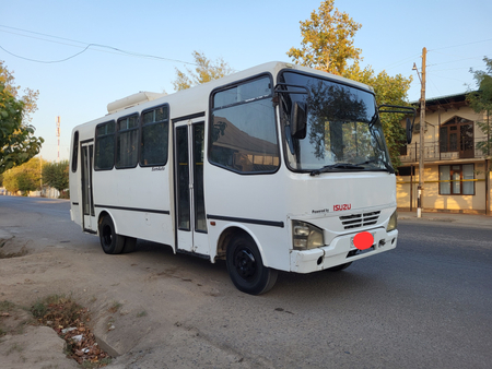 Isuzu aftobus sotiladi