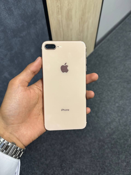 Ulgurib qoling! Iphone 8 plus ideal