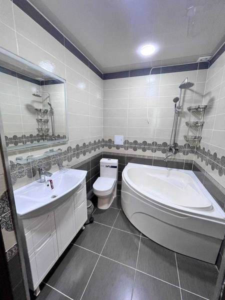 Center4 New building 4 room 3 bedroom 2bathroom Alisher Navoi street