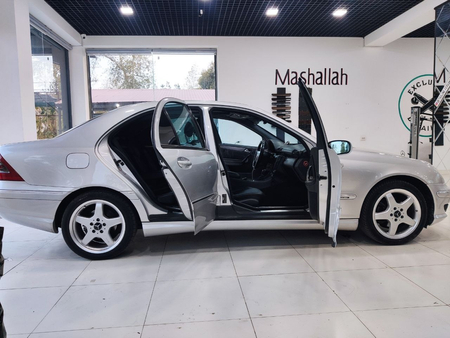 Продаю свой MERCEDES C200 !
