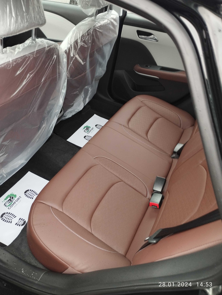Chevrolet Monza 1.5 2024 Full jigarang salon