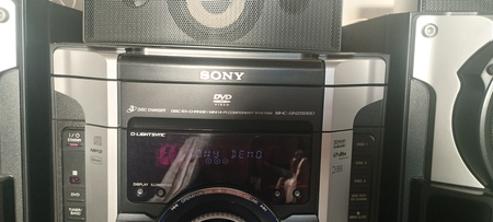 Музыкальный центр сони Gnz888D