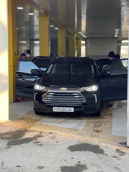 Chevrolet Tracker 2020 3poz
