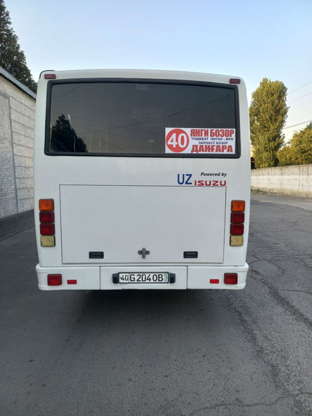 Isuzu Avtobuzi zudlik bilan sotiladi