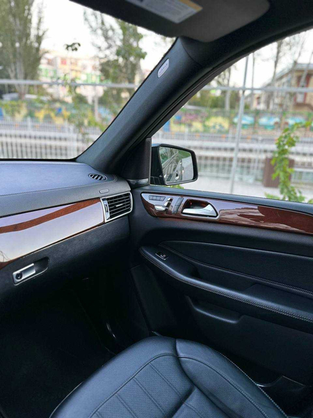 Автомобиль Mercedes-Benz GLS 450 4Matic