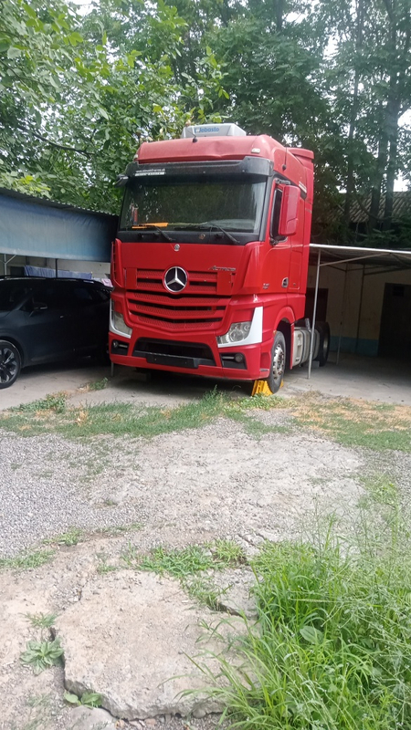 Продам на запчасти без мотора.