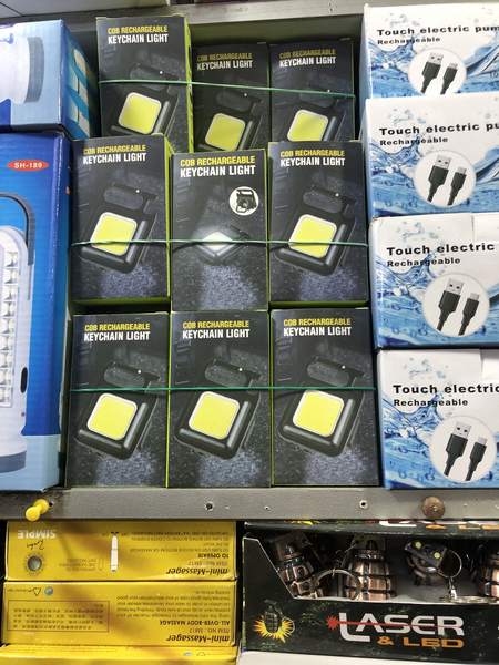 Мини LED  фонарик многофункциональный