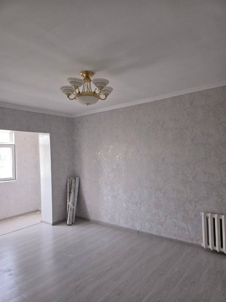 Ттз-2 продаётся квартира 2/2/4 балкон 1.5х6 Кафе Ульяна