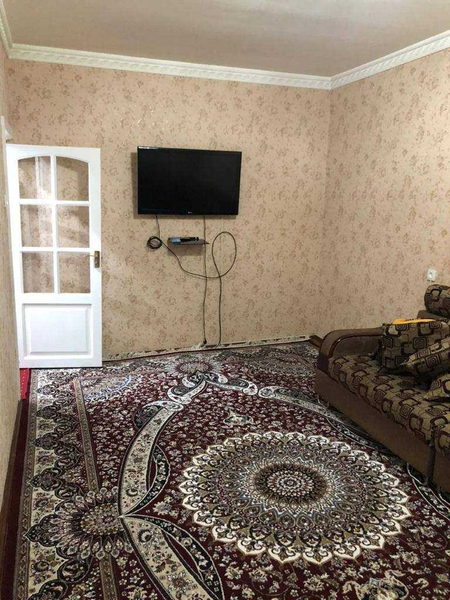 Срочно продается квартира на Юнусабаде 15 квартал.4/4/5