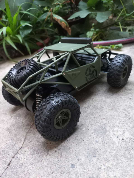 Радиоуправляемый внедорожник военный Desert Buggy Battle Dragon