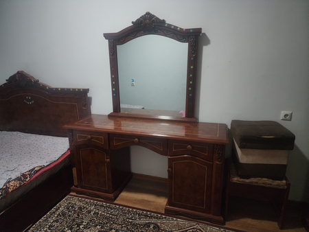 Продам спальный гарнитур в комплекте