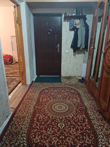 Карасу-4 срочна продается квартира 4/2/4