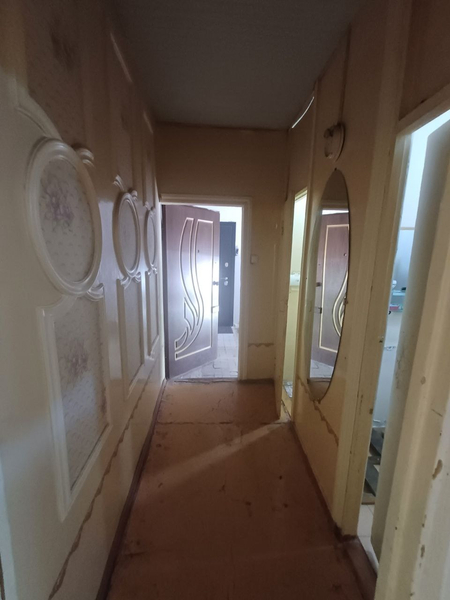 Продаю 2 ком на Юнусабаде 13