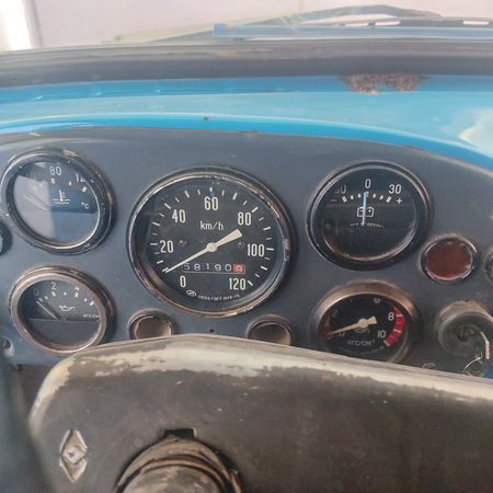 Gaz 53 sotiladi srochno