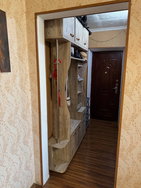 Продается квартира 3 комнатная