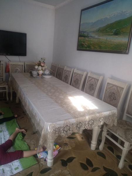 Ховли сотилади Достлик метрони ёнида