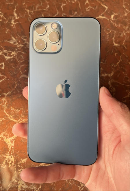 iPhone 12 pro Pacific BLUE
