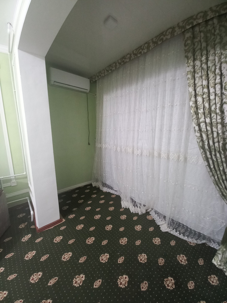 Uzoq muddatga ijara (Arenda) 2 xonali uy. 2/1/4 Yunisobod tumani 4-kv.