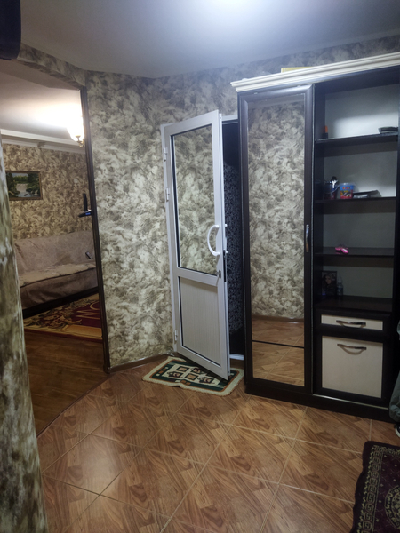 Продаётся 4комнатная квартира на Кадышева.