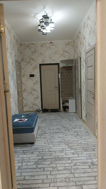 3 xonali novostroyka srochna sotiladi 83 kv. Yevriremont tayyor uy