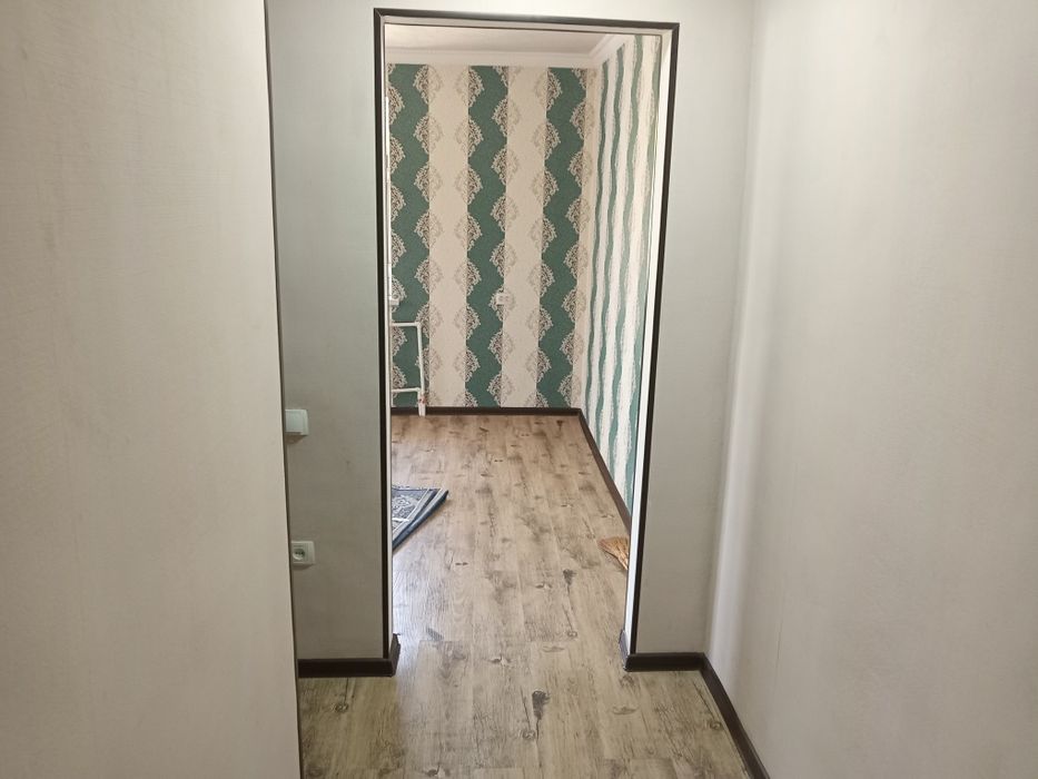 Продается квартира на авиасозлар 4 кв 1/4/4