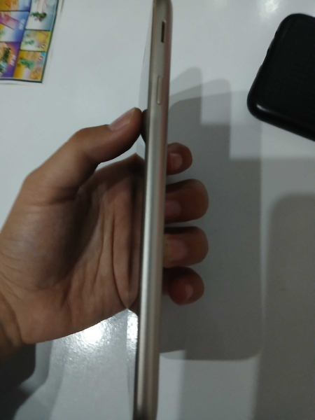 Samsung J7+chexol в подарку