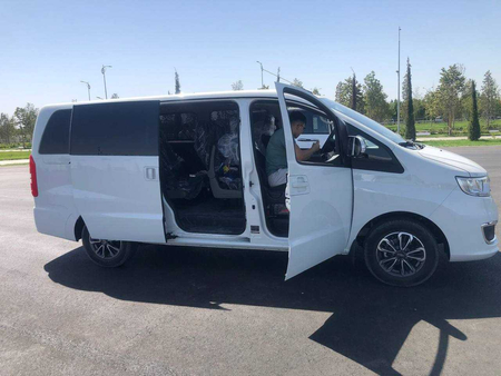 JAC M3 Liniyalarga va hotellarga odam tashish uchun miniven