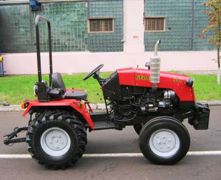 Traktor belarus 311 nasiya savdoga beriladi