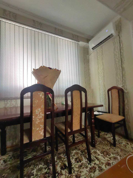 Срочно продам 2ком квартиру напротив ЭКО базара.Феруза