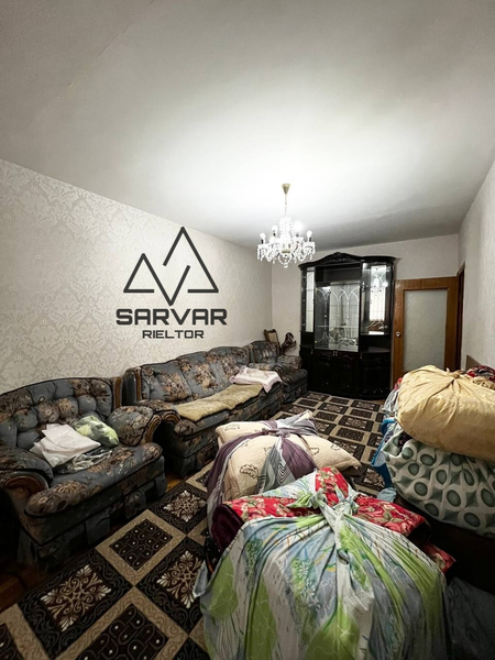 Продаётся 3 ком Максим горький 171 школа Саёхат