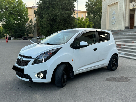 Продается Spark LS 2 позиция Black/White