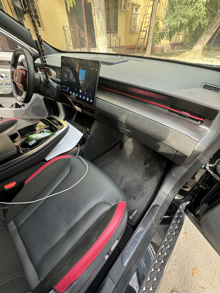 Продается Машина JETOUR 30 тысяч пробег