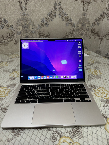 Macbook Air M2 Chipda 8/ 256 GB