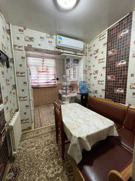 Тинчликда 4 хонали ажойиб квартирамиз сотилади, 2-каватда, 90 м2