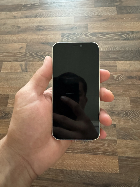 Iphone 12mini sotiladi