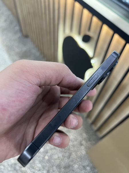 Iphone 15 pro 128 gb