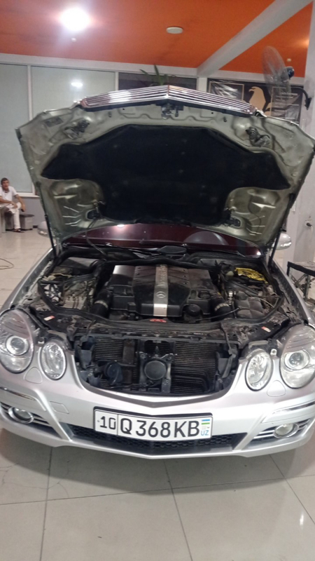 Mercedes Benz W211 E320