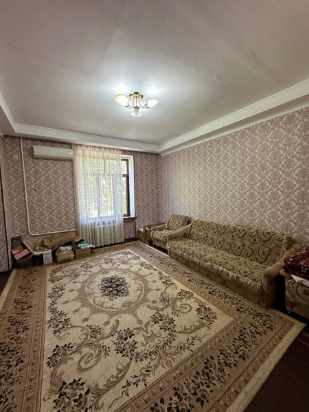 Продается 2 ком, 2 этаж - Чирчик