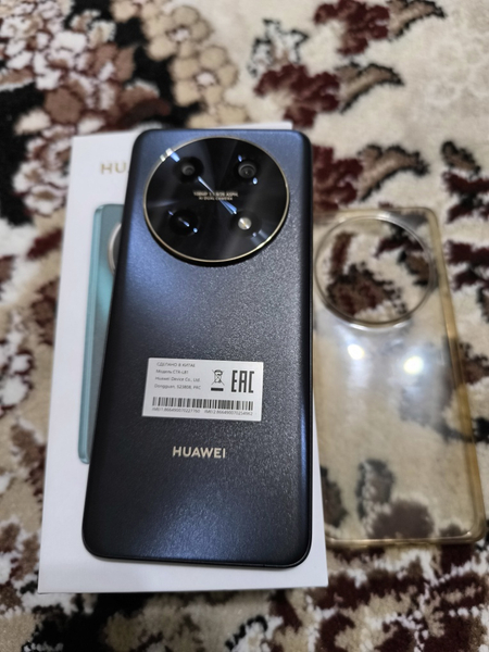 Huawei nova 12i  8/128 gb