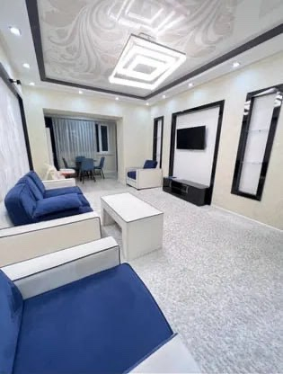 Квартира продается срочно Ц2 Алайский Торг на месте !